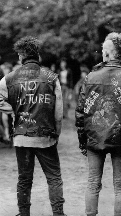 Back in Black: Punk Rock Leather Art from the 70s. (Fashion & Music) – Home